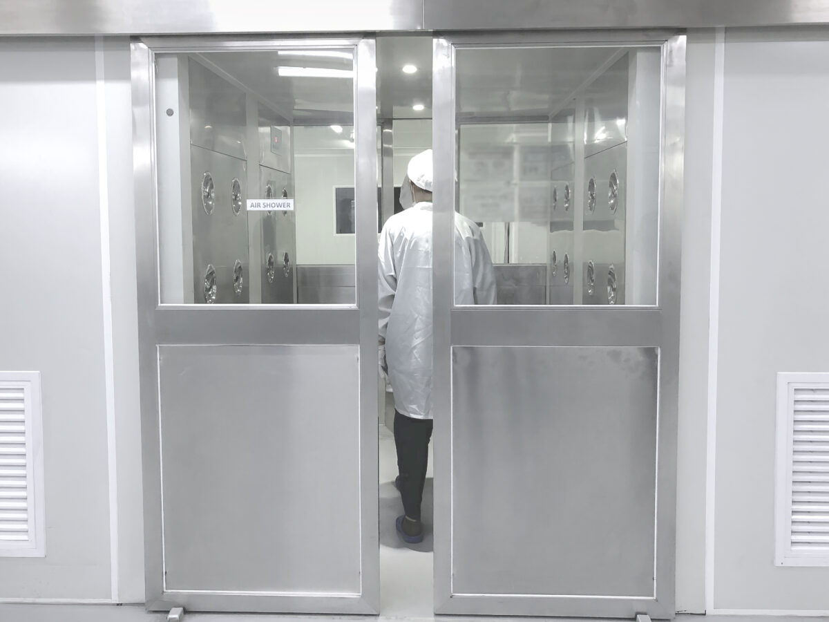 The Role of Cleanroom Doors in Pharmaceutical Manufacturing - Stokes ...